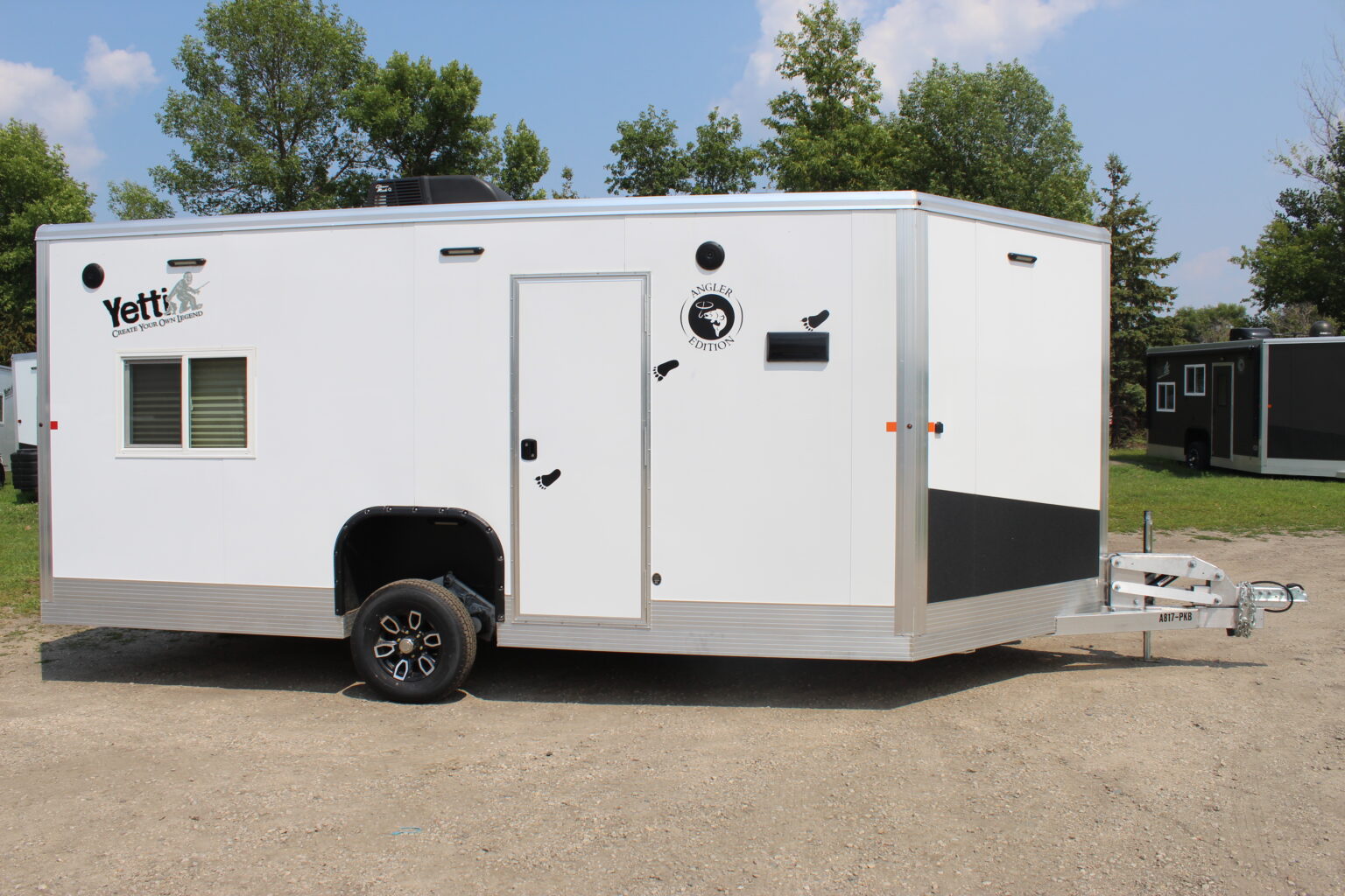 Ambush Ice Fishing Skid Houses - Glacial Lakes Recreation